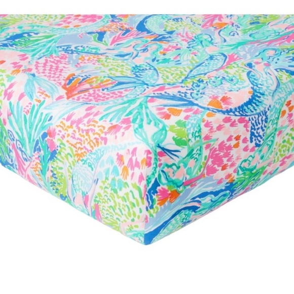 Lilly Pulitzer | Bedding | Pottery Barn Lilly Pulitzer Fitted Crib ...